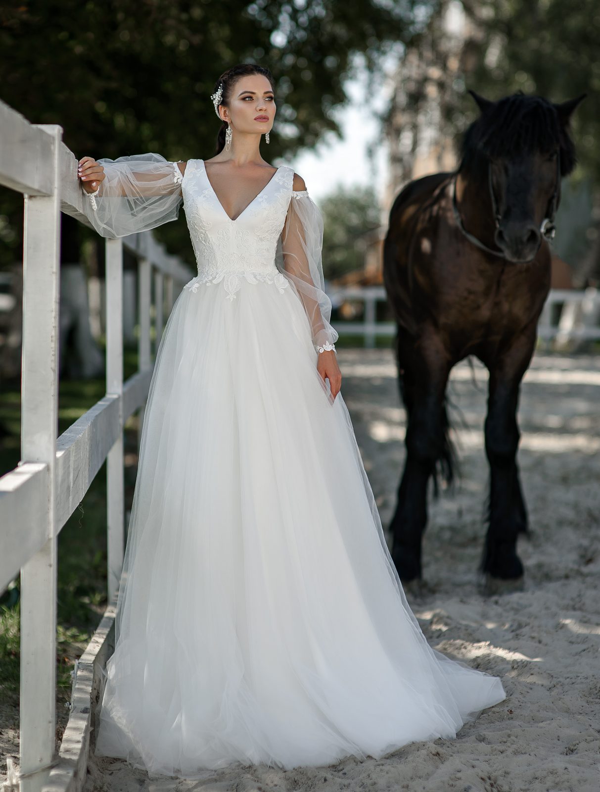 Rochie de mireasa - Colectia ALLURE Model TRISS - Chic by La La Timisoara